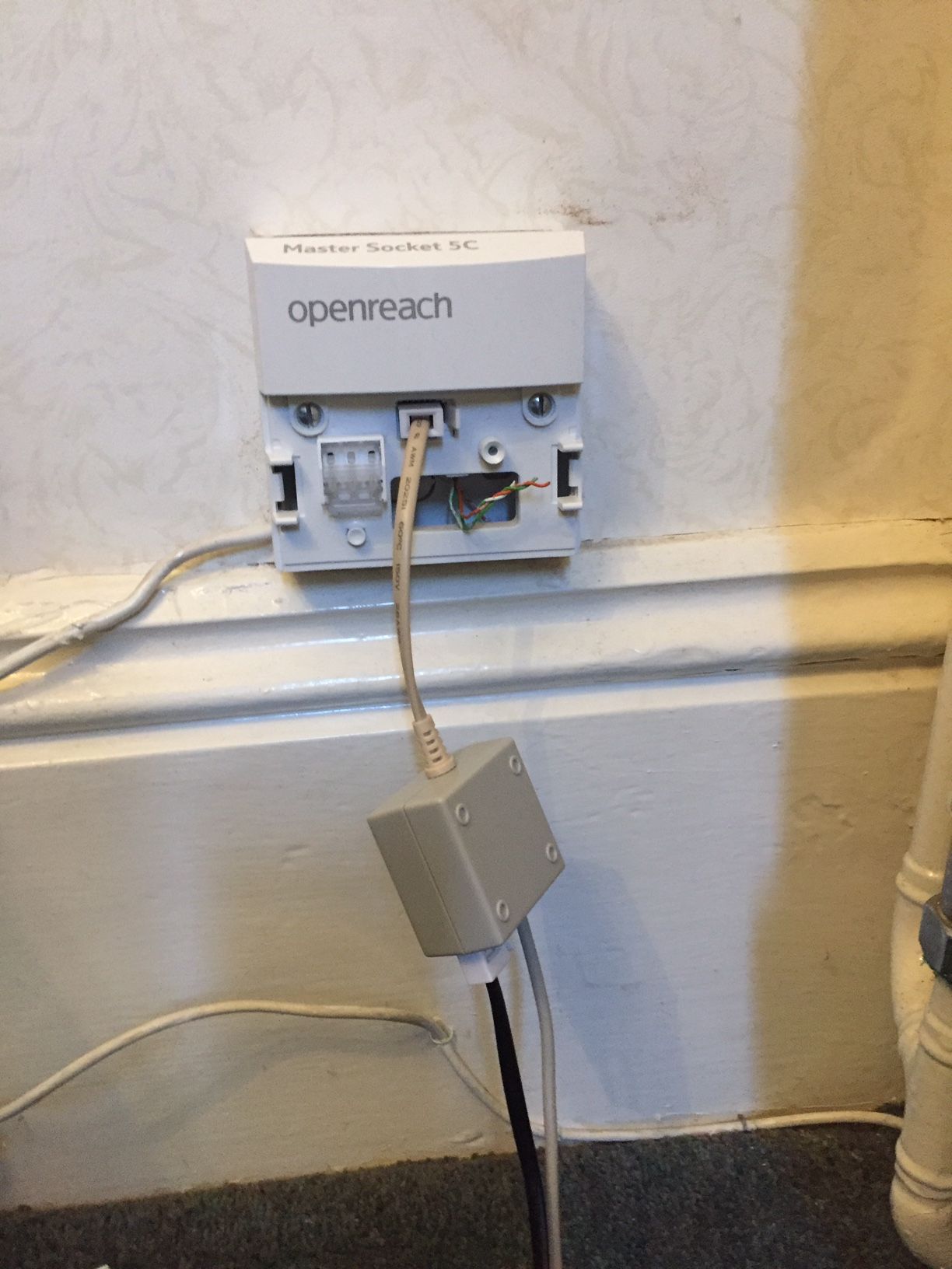 Wifi cuts out when landline in use - TalkTalk Help & Support